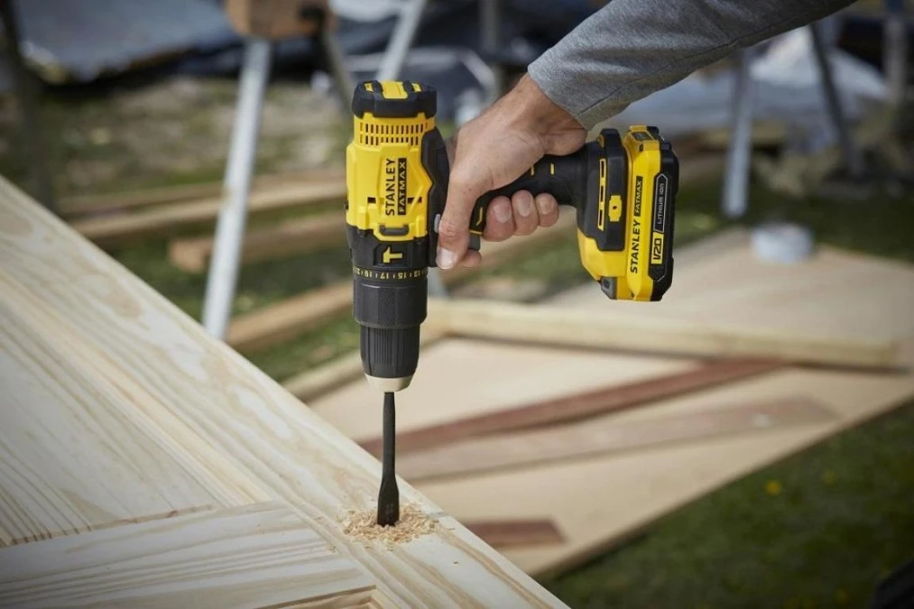 ZESTAW SFMCD711+SFMCF800+SFMCG400+SFMCS500 V20 2*4.0A – STANLEY | TIM SA