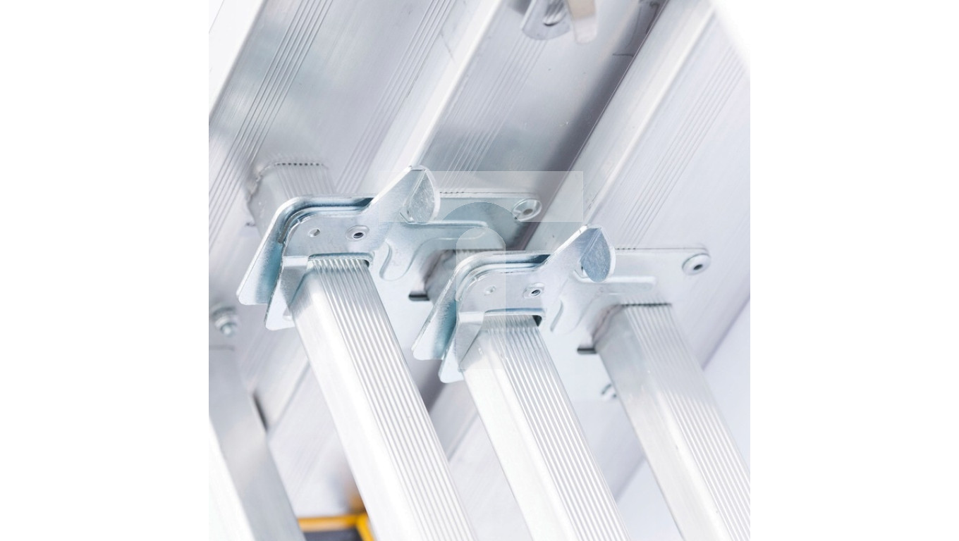 Drabina profesjonalna FORTE ALVE 3x12 szczebli 8612 – Alve spol. s r.o ...