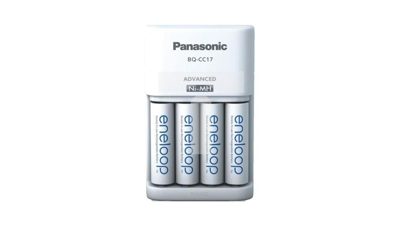 Panasonic Zestaw Ładowarka Akumulatorów 4x Ni Mh R6 Aa R03 Aaa