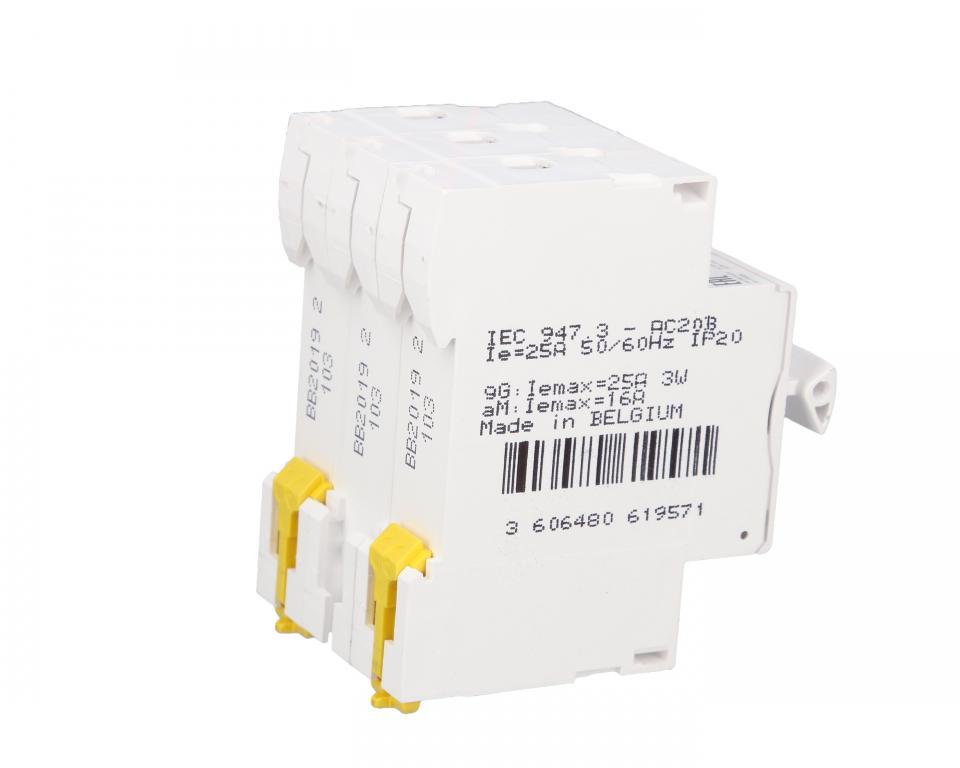 Rozłącznik bezpiecznikowy cylindryczny 3P 10x38mm STI A9N15656 ...